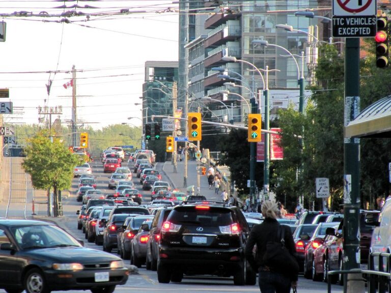 How to Beat Traffic Congestion in Toronto: 5 Proven Methods